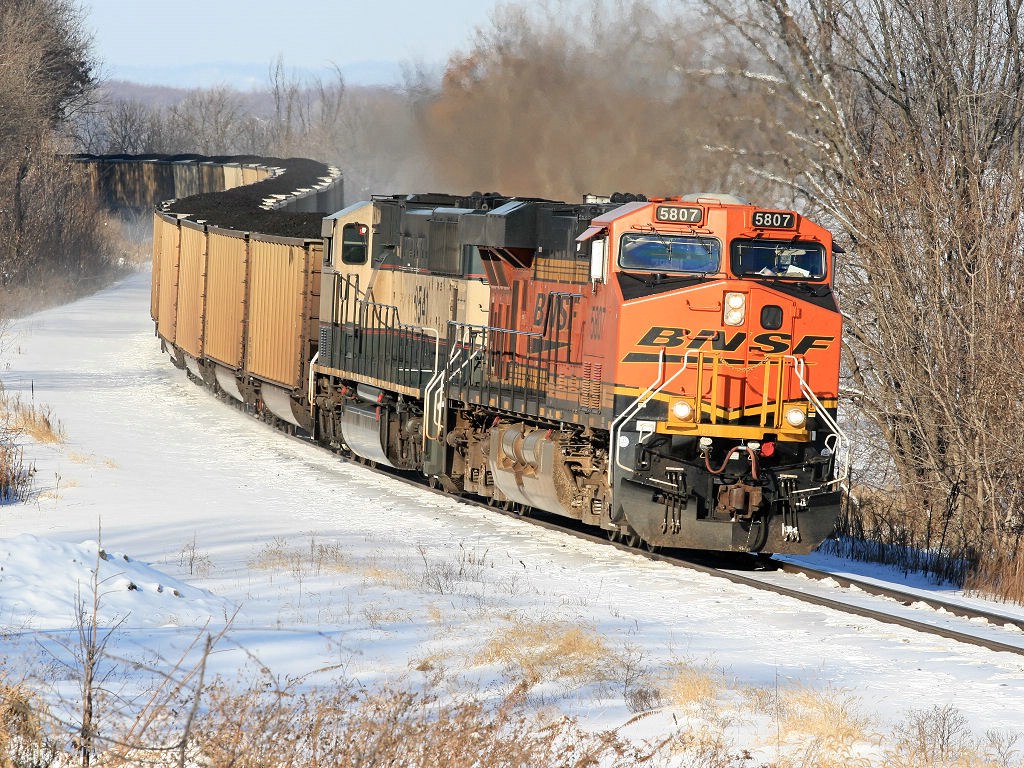 BNSF 5807